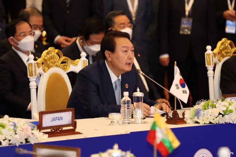 APT Chairman’s Statement of The 25th ASEAN Plus Three Summit - ASEAN ...