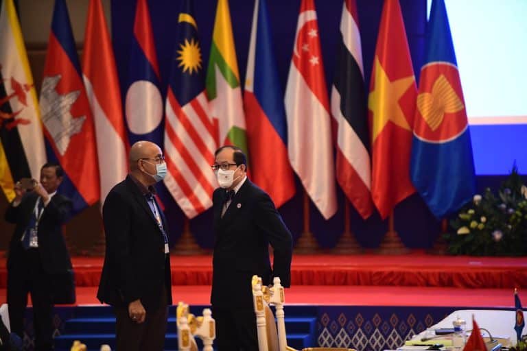 APT Chairman’s Statement of The 25th ASEAN Plus Three Summit - ASEAN ...